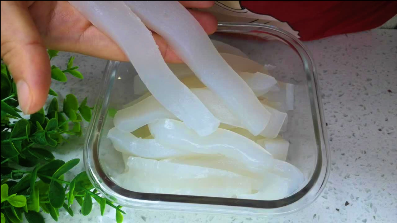 凉粉 以凉粉草为主食材的菜品 搜狗百科