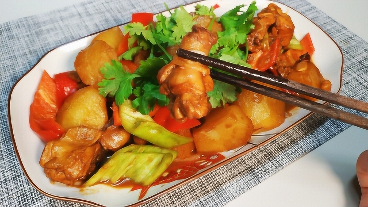土豆炖鸡 以鸡肉土豆为主食材的菜品 搜狗百科