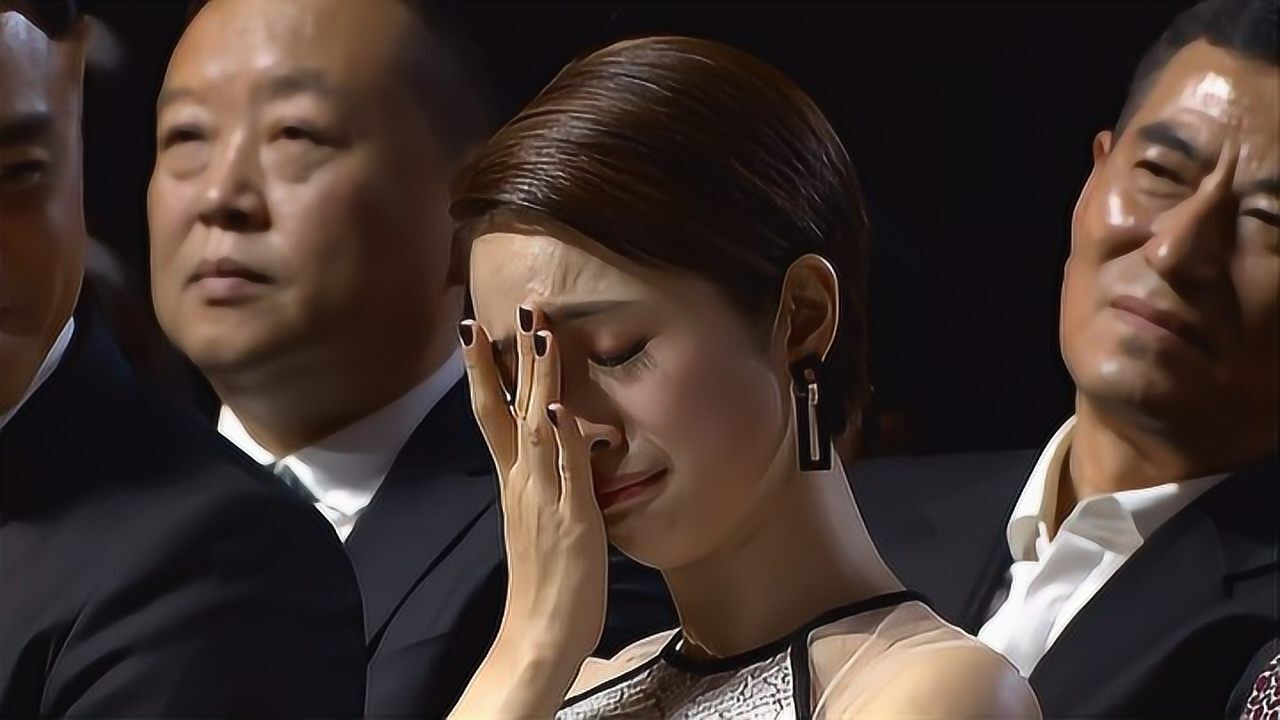 胡歌得金鹰男演员奖，花式感谢林依晨，弄得小姑娘都哭了！腾讯视频