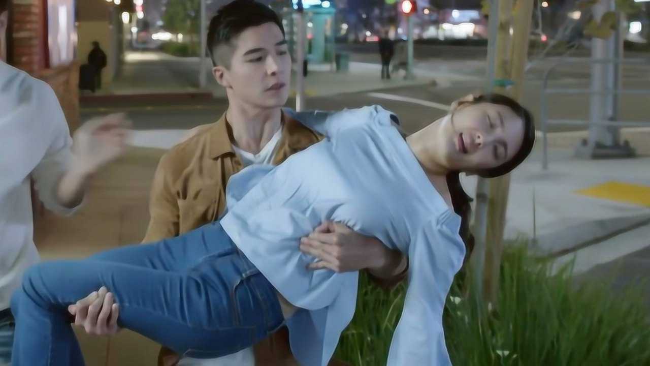 美女醉酒被男子抱回家,接下来他的举动让人称赞!腾讯视频