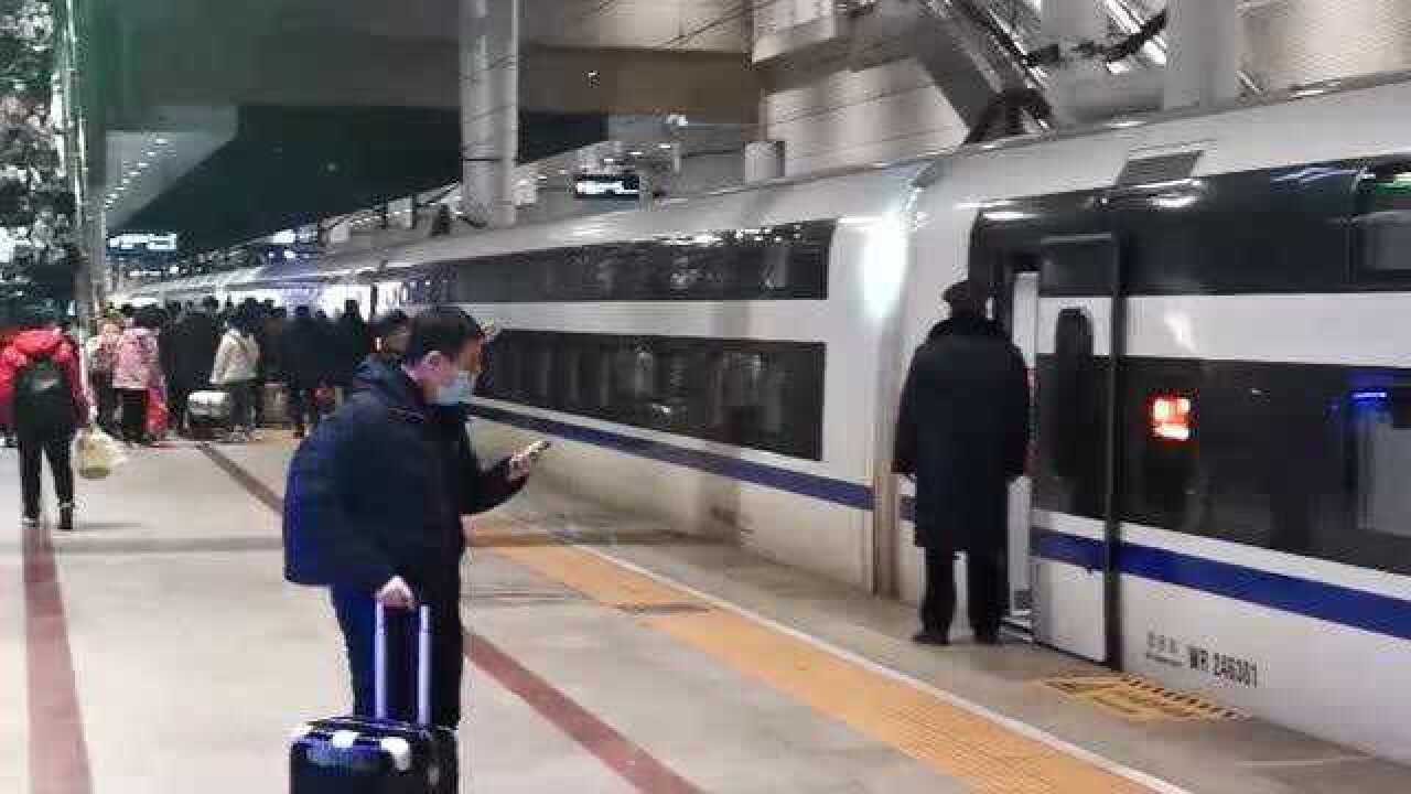 全国唯一一趟在运营的双层动卧D939，北京西到昆明南，不过价格很不错！_腾讯视频