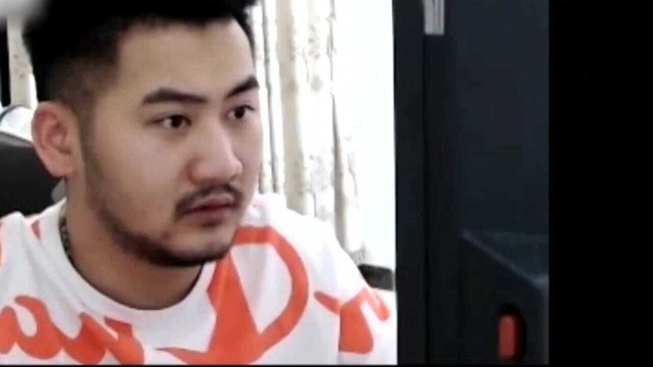 主播爆笑名场面:茄子玩恐怖游戏被吓破胆,大喊柜子里有东西! 腾讯视频