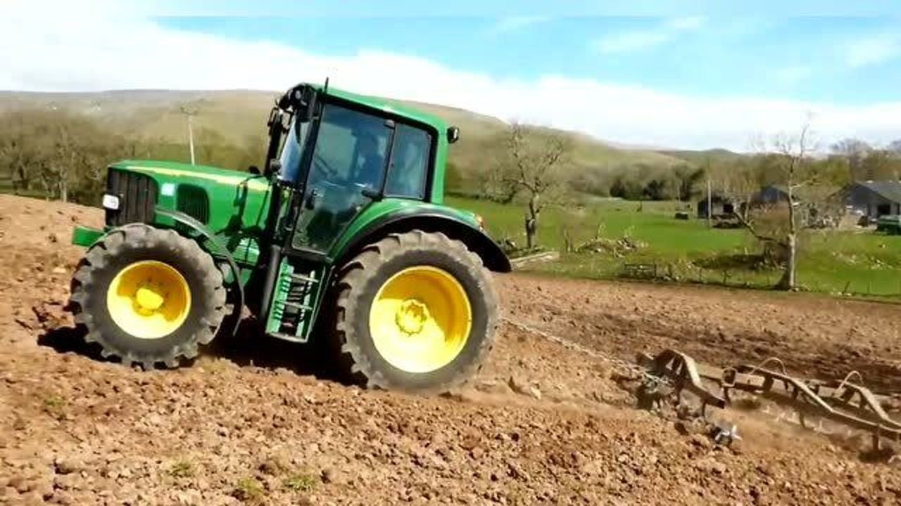 约翰迪尔6430拖拉机耙地_腾讯视频