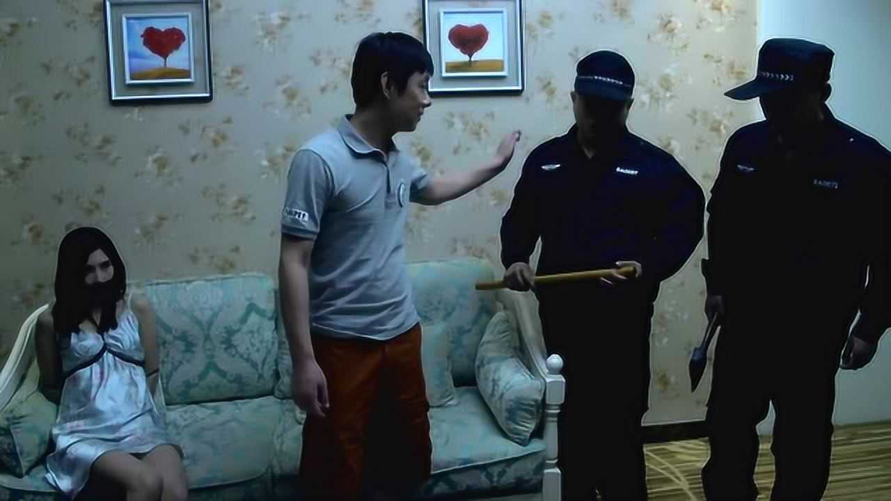 女子被绑,嘴上缠胶带腾讯视频