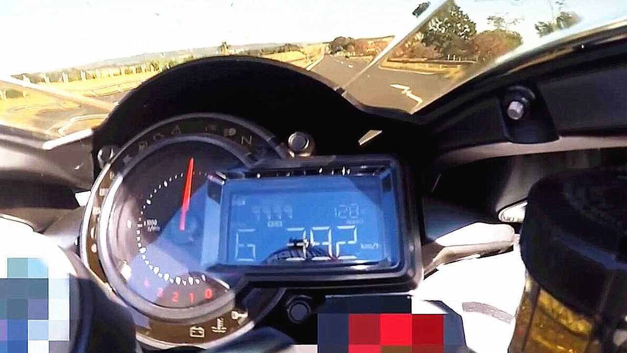 川崎H2在公路上飙到时速392KM/h，站在旁边才知道速度有多恐怖！_腾讯视频