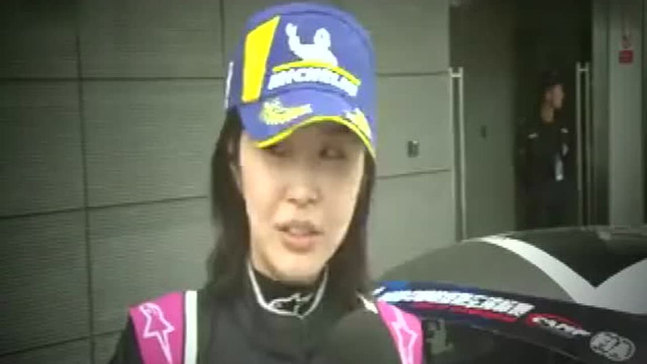 职业赛车手Naomi带你去现场感受速度与激情快和女神一起夺冠吧_高清1080P在线观看平台_腾讯视频