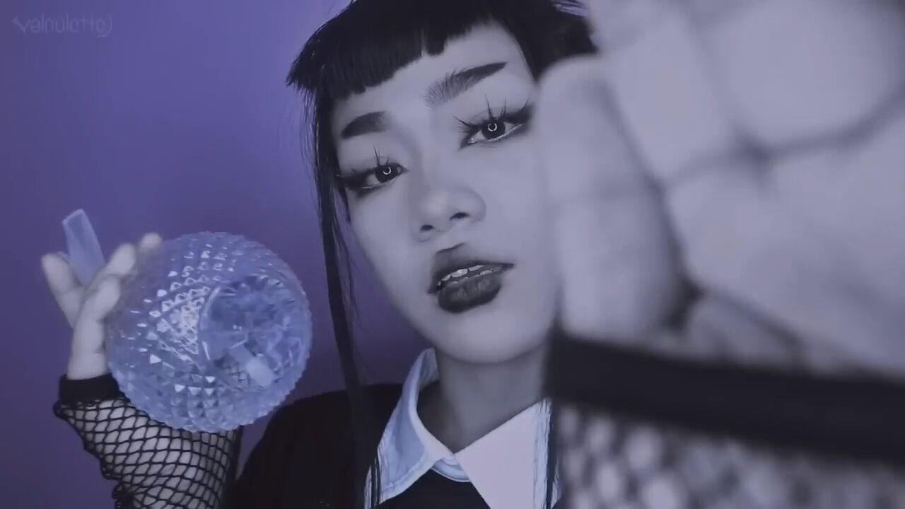 valoulette后面的女孩玩你的头发_腾讯视频}