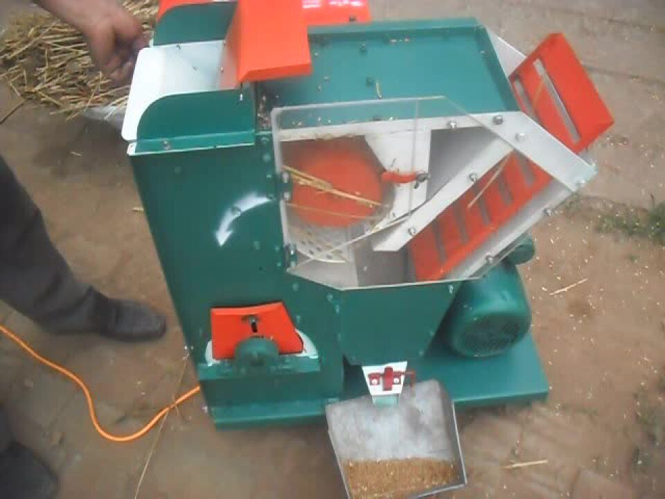 KT-200型单株脱粒机脱粒小麦_腾讯视频