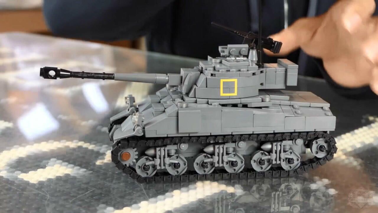 Brickmania积木玩具，M4谢尔曼坦克模型展示介绍_腾讯视频