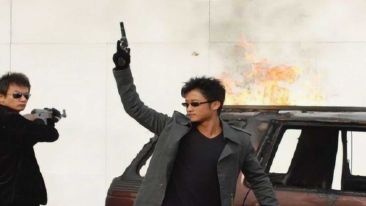 吴京被埋没的动作片，和警察打斗太狠，拳拳到肉看着就疼_高清1080P在线观看平台_腾讯视频