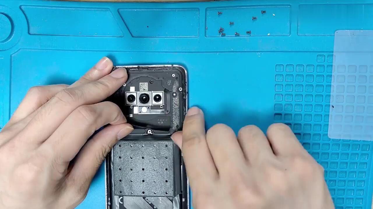 一加7t/一加8t/一加9R【BLP801】更换手机电池教程_腾讯视频