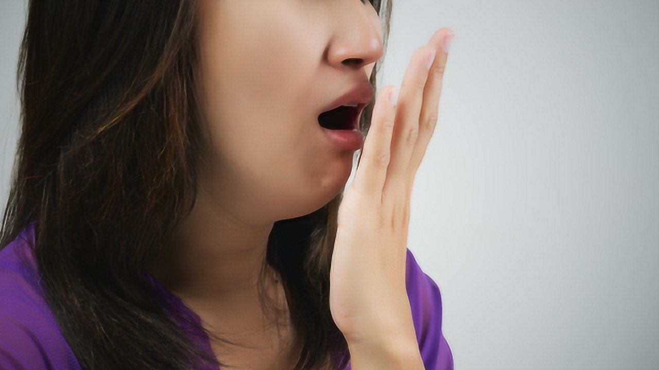 每天醒来口苦，还有口臭，提醒：可能是4个原因在“捣乱”_高清1080P在线观看平台_腾讯视频