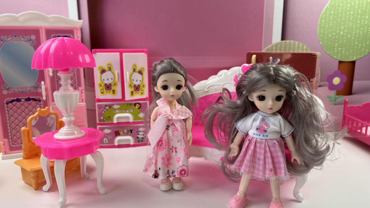 芭比公主姐妹俩在家化妆_高清1080P在线观看平台_腾讯视频