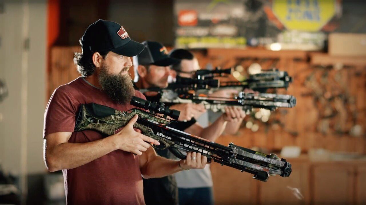 国外十字弩合法拍摄巴力ts380复合弩rdx365绞盘助理绳珠箭两用黑风t3手炮性能测试娱乐节目_高清1080P在线观看平台_腾讯视频