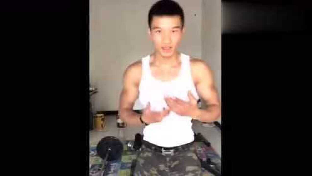 超帅健身腹肌男神，不吃药不打针，靠汗水半年练成男神腾讯视频
