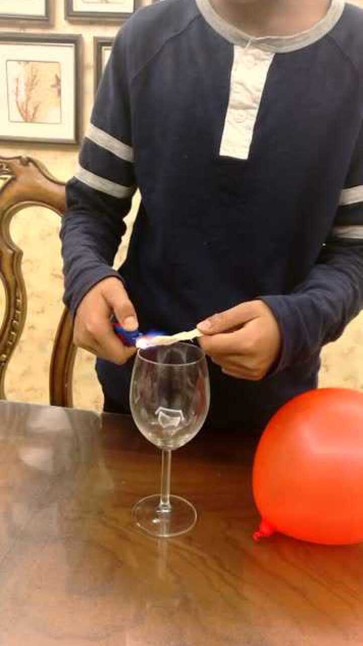 简单的物理小实验_腾讯视频}