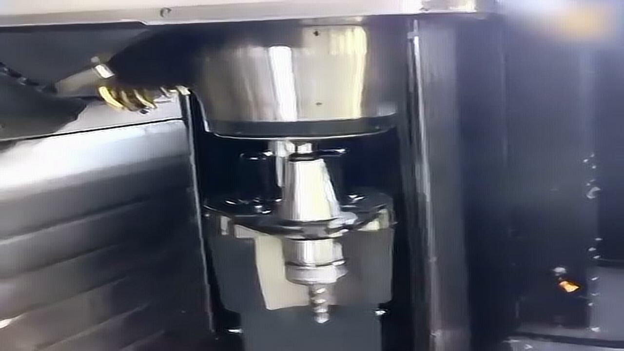 德马吉五轴机床ATC换刀装置，数控老师傅说这声音很好听_高清1080P在线观看平台_腾讯视频