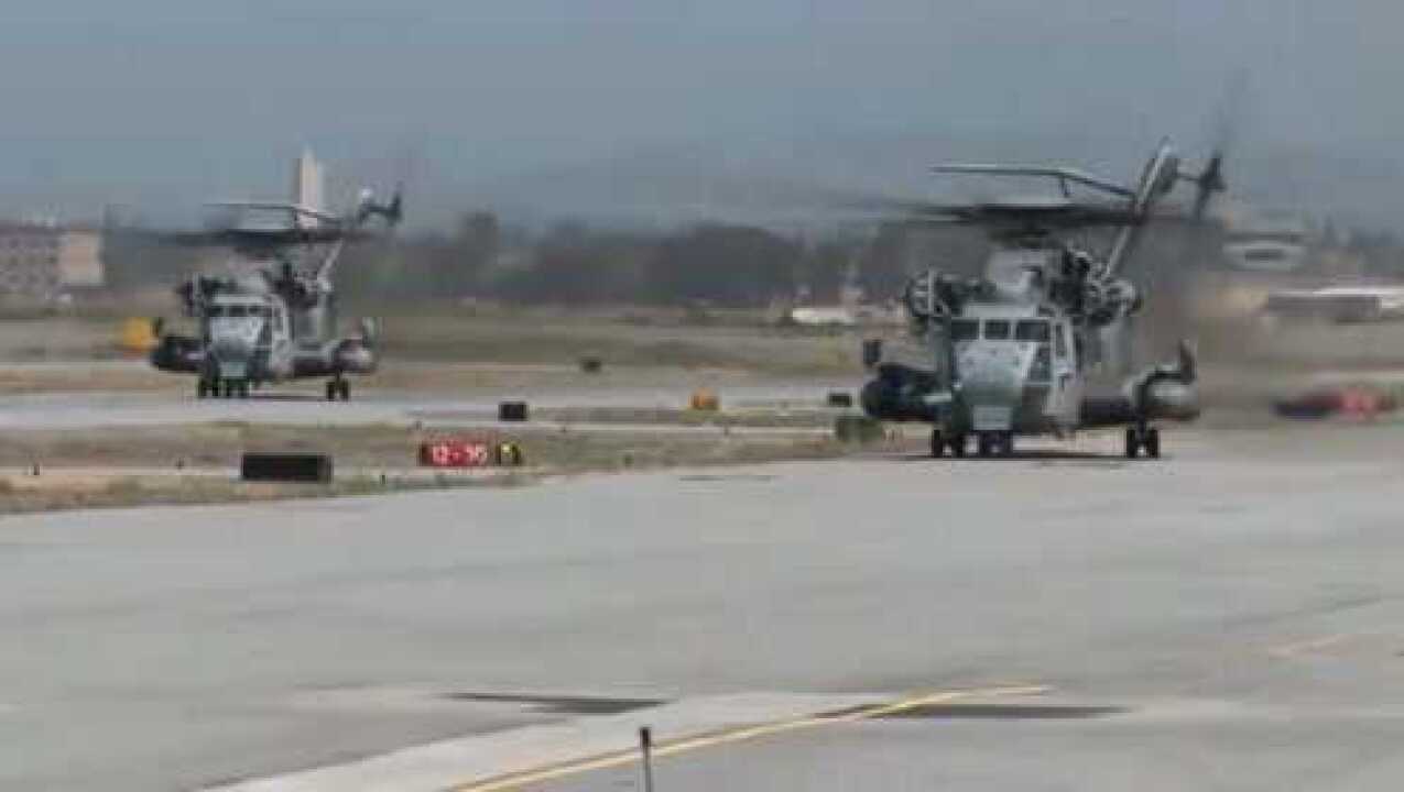 CH-53E超级种马和CH-46海上骑士，两大运输直升机真的很亮眼_高清1080P在线观看平台_腾讯视频