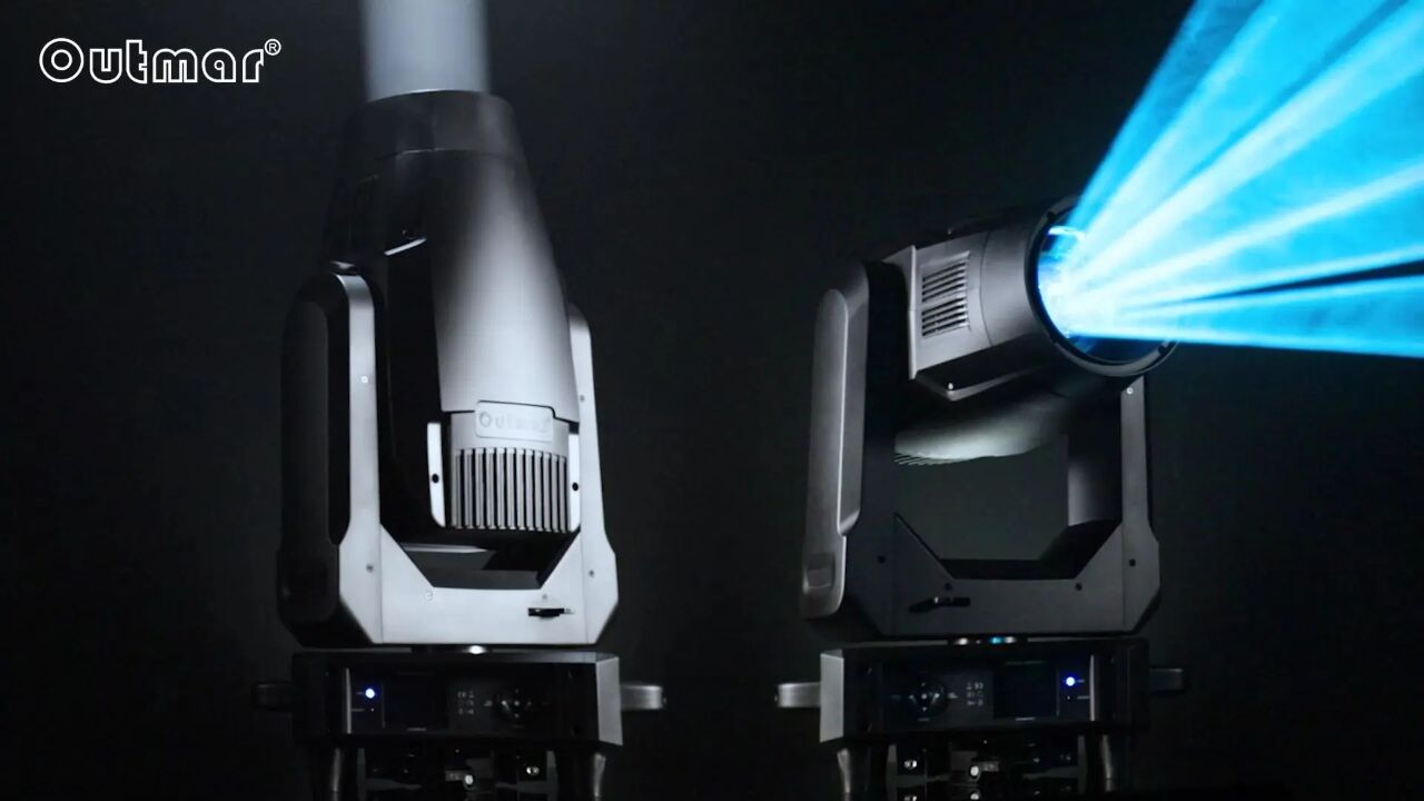 澳玛灯光（Outmar）全新推出爆款420W/550W两款LED三合一，两款灯具均具备CMY和线性CTO功能，可定制图案，适合各种场所使用 ...