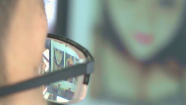 鉴黄师：每天看黄图9亿次_腾讯视频