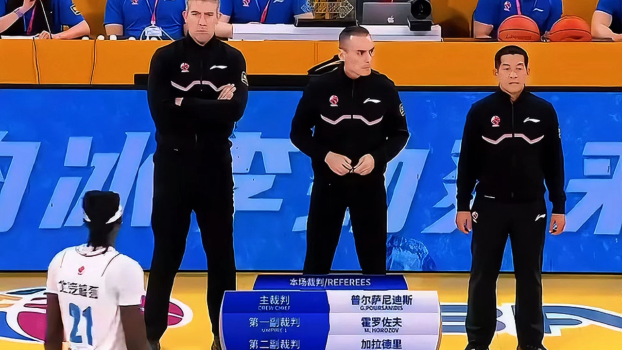 CBA观察｜篮协回应G1执裁宣判质量100% 保加利亚裁判仅吹1场惹争议_腾讯新闻