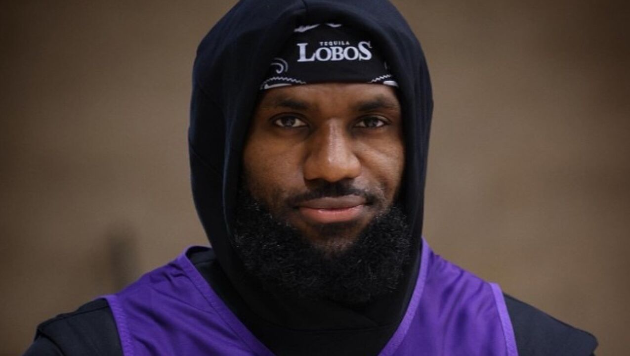 湖人训练营：詹姆斯妙传+暴扣正式迎生涯第20赛季_高清1080P在线观看平台_腾讯视频