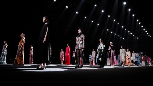 WU/D有吾·武学伟&武学凯|SS24中国国际时装周秀场_高清1080P在线观看平台_腾讯视频