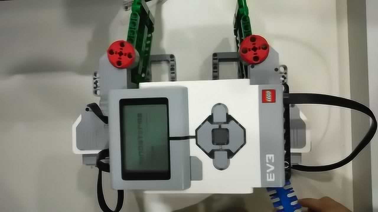 电脑编程感应门机器人设计 乐高EV3程序块 光电感应器 马达_腾讯视频