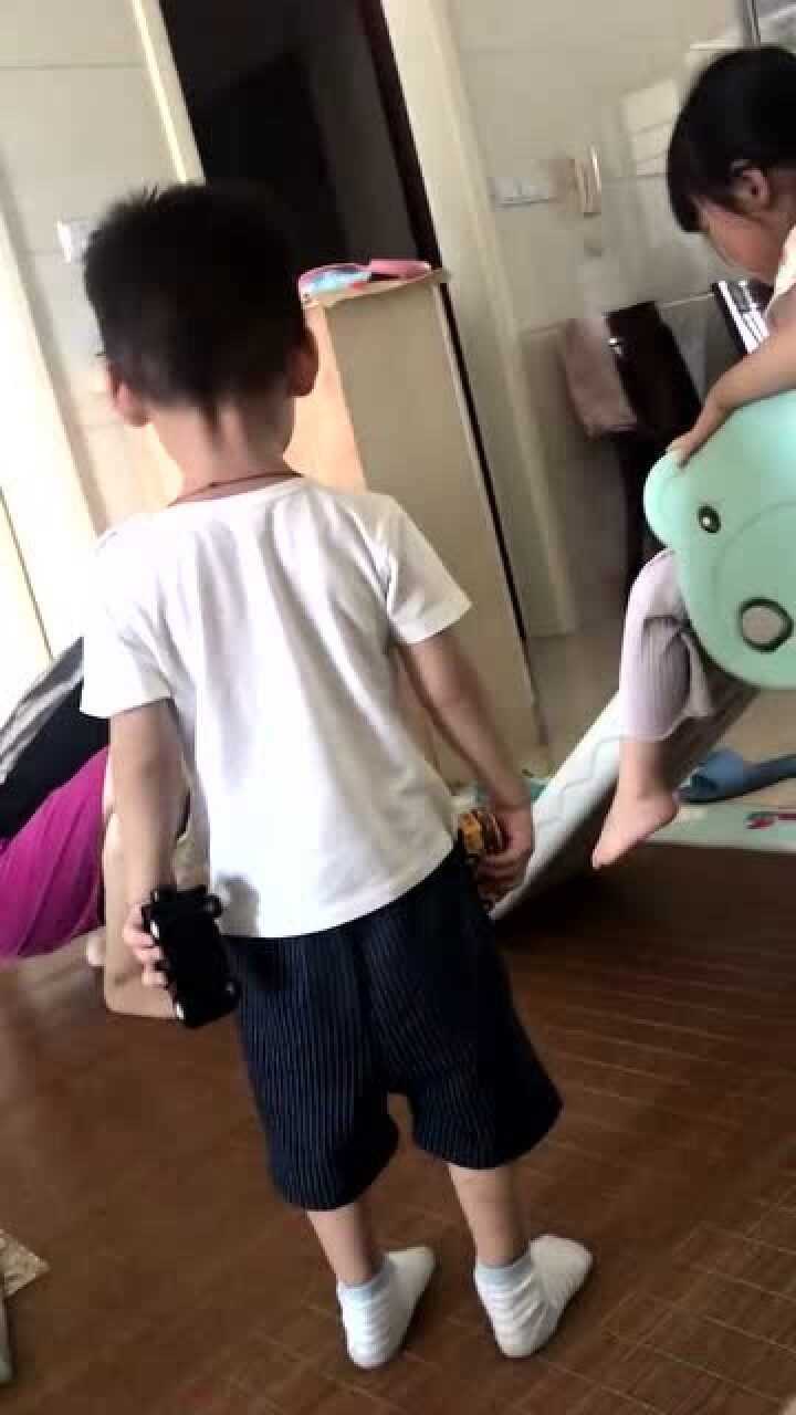 姐姐尿裤子了,弟弟好凶啊,这是无情的嘲笑!高清1080p在线观看平台腾讯视频