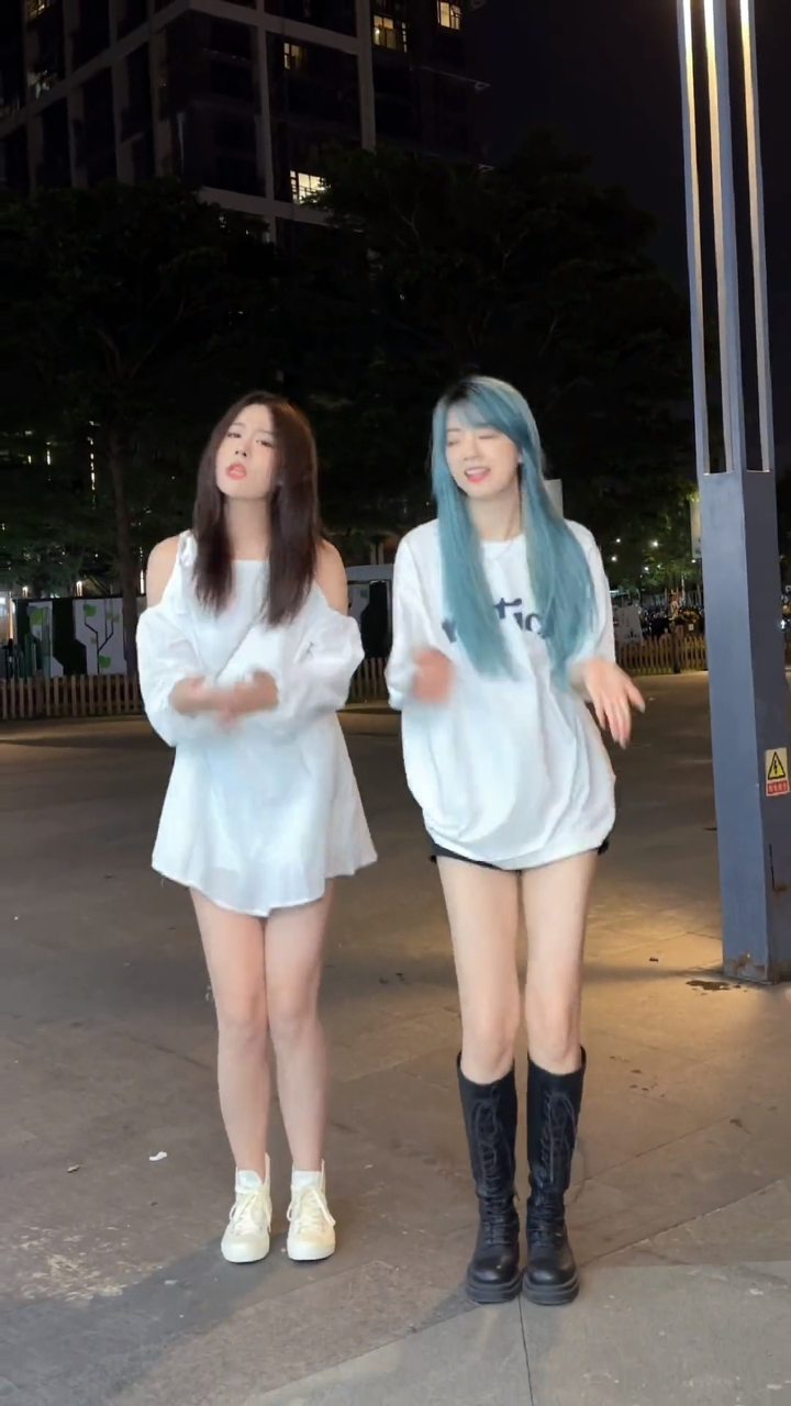 宝贝在干嘛手势舞高清1080p在线观看平台腾讯视频