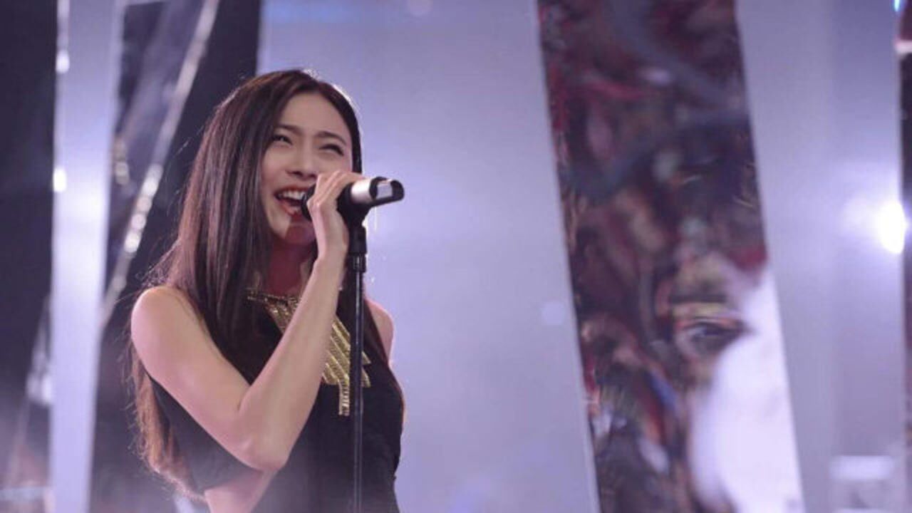 陈冰演唱《盛夏光年》，一开口太震撼，决赛唱这首“稳赢”张碧晨_高清1080P在线观看平台_腾讯视频