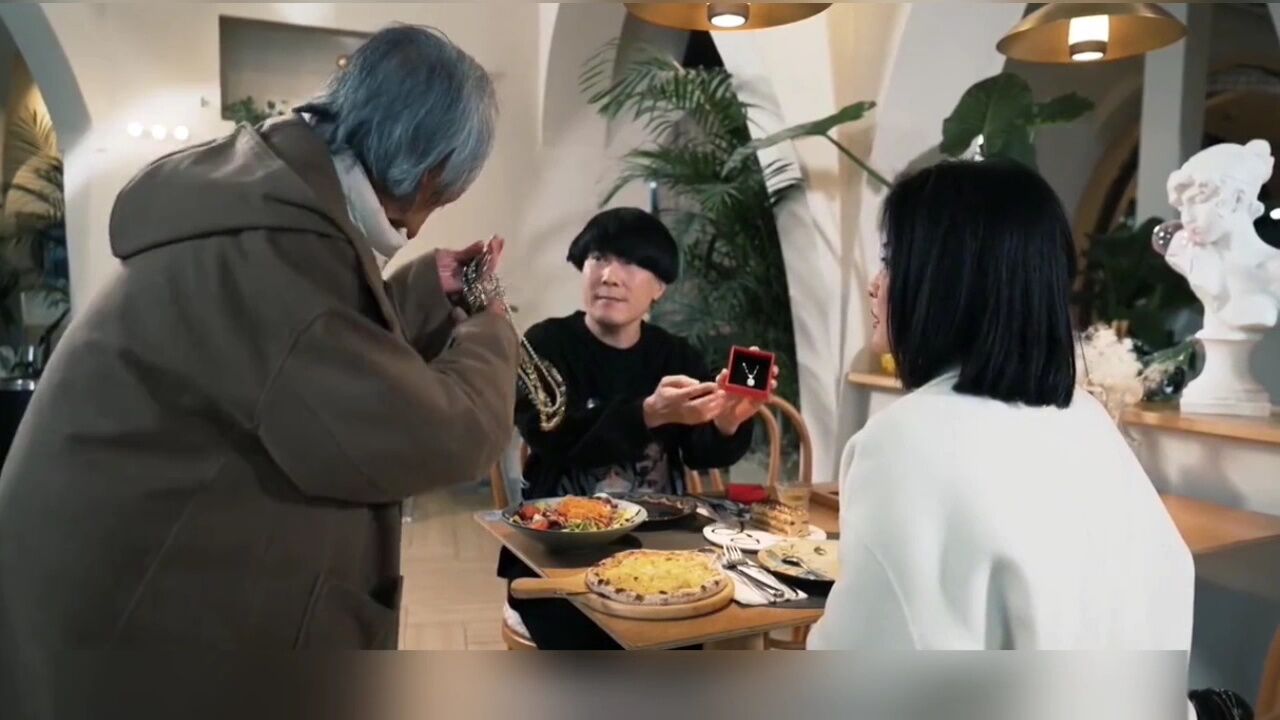 爆笑:美女的呻吟让男人无法自拔😍😍😍_高清1080P在线观看平台_腾讯视频