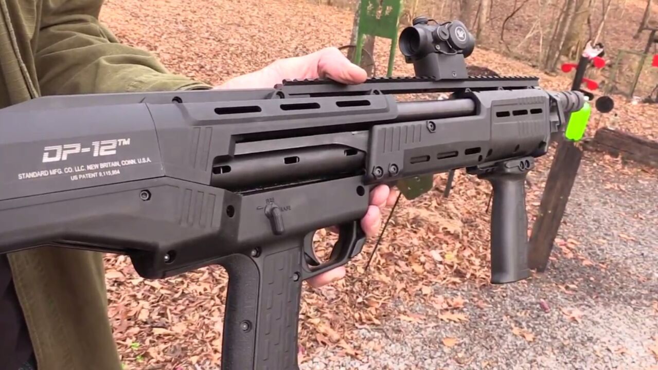 DP-12无托结构泵动式大喷子，采用双管双弹仓设计，堪称近战神器_腾讯视频