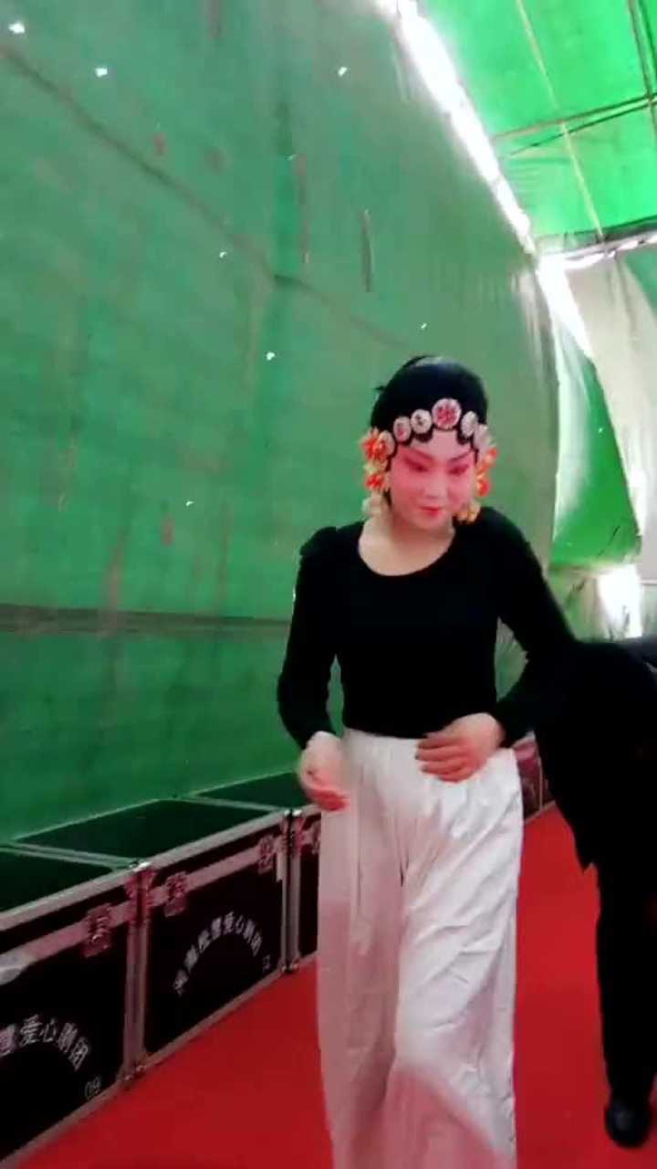 美女脱服装了太好看了不看不知道一看吓一跳美女脱服装高清1080p在线观看平台腾讯视频