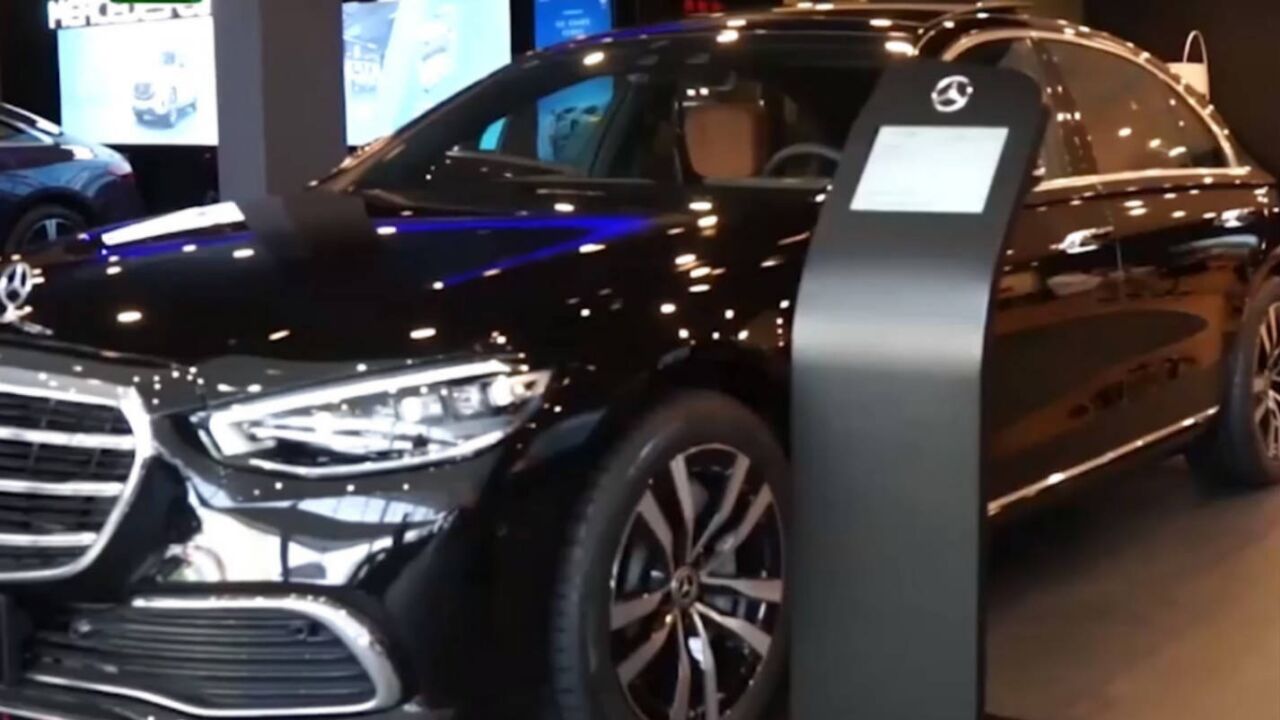 奔驰S400L豪华型内在体验令人惊艳，优雅而低调，彰显您的身份_腾讯视频