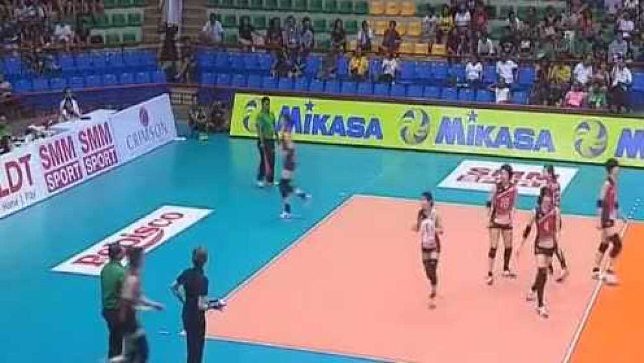 中国小花黄瑞蕾这发球发得太离谱了，直接飞出天际，13：16！_腾讯视频