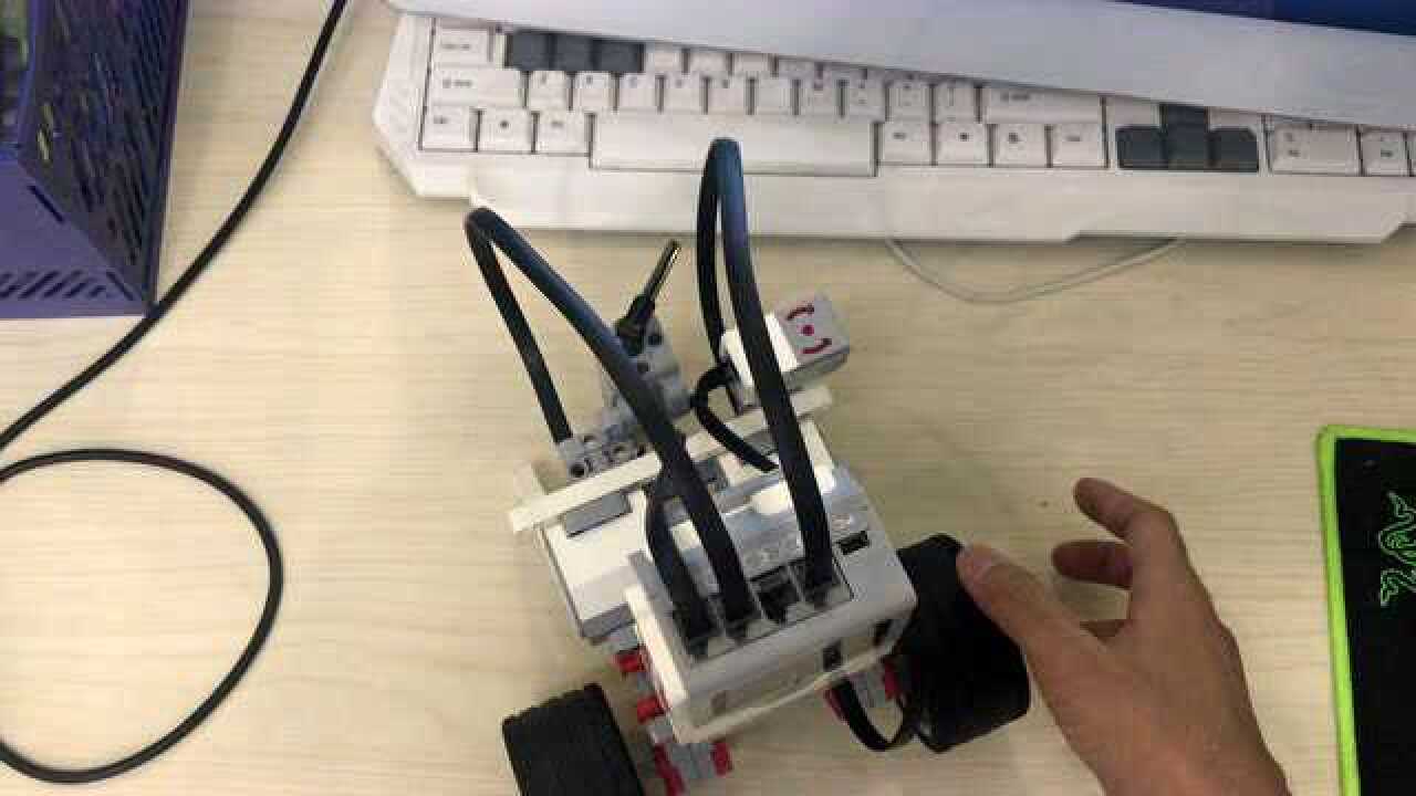 EV3指南车编程编程与测试_腾讯视频