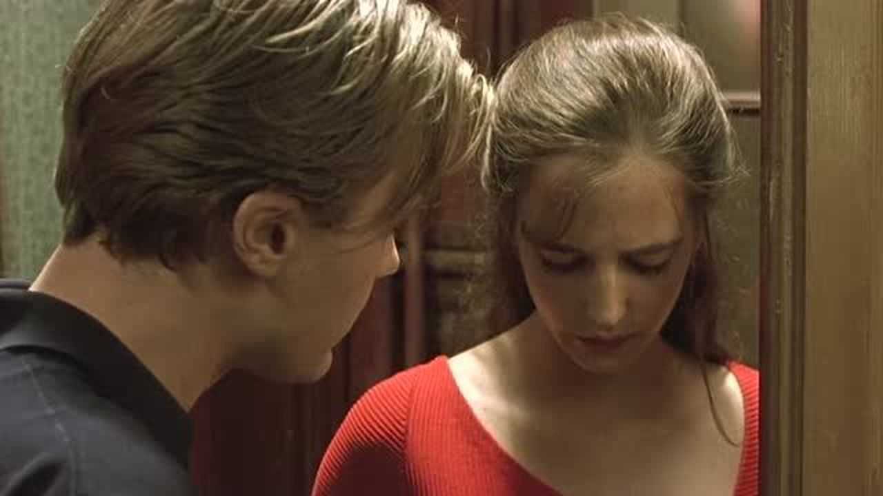 影视混剪，戏梦巴黎，法国女神伊娃格林首部参演电影。_腾讯视频