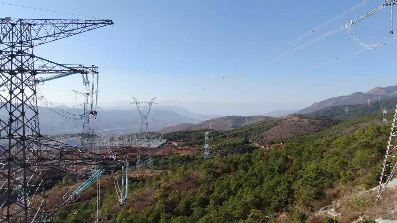 保山供电局开展500kV输电线路自主检修作业_腾讯视频