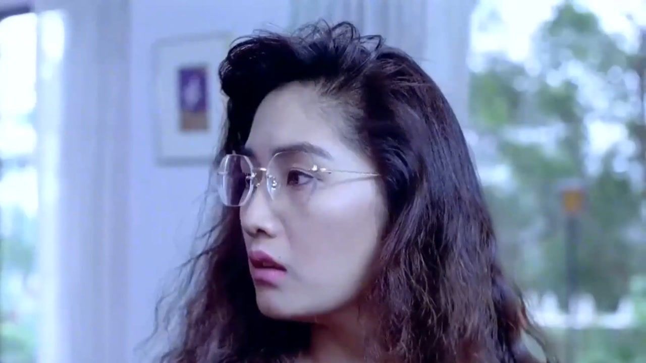 女警击战洋人杀手，场面非常激烈。_腾讯视频