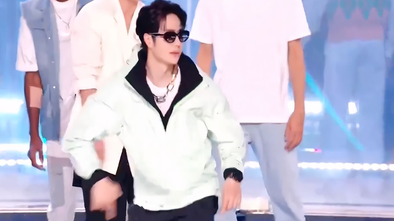 【王一博】这就是街舞5总决赛开场舞队长大秀_腾讯视频