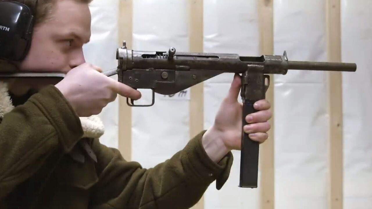 像司登却不是司登，二战末期德国最后的倔强，廉价MP3008冲锋枪_腾讯视频