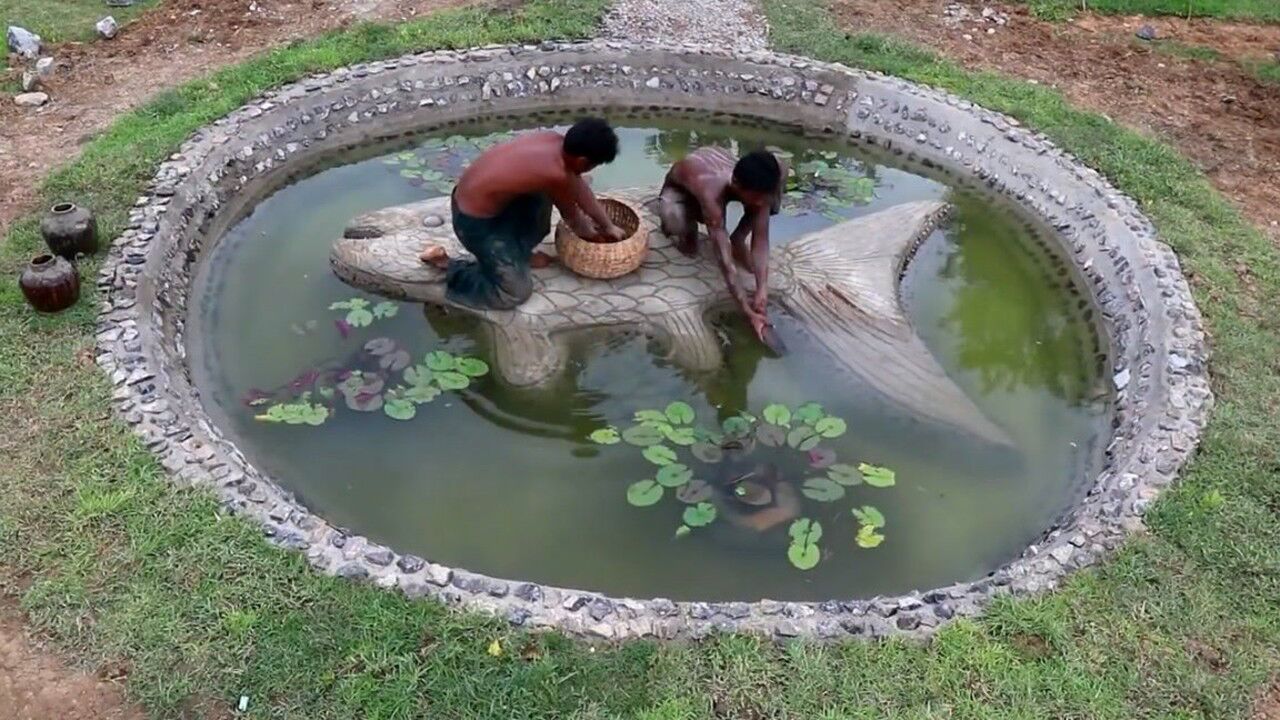 不用任何现代工具，徒手挖养鱼池，造型真的很别致_高清1080P在线观看平台_腾讯视频