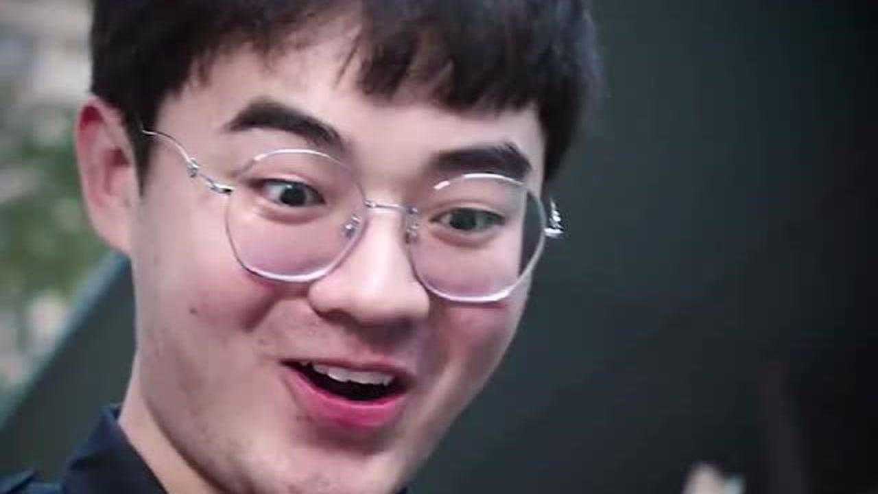 变态男为了满足自己的欲望，去窥探美女的隐私，不怕遭天谴吗？高清1080p在线观看平台腾讯视频