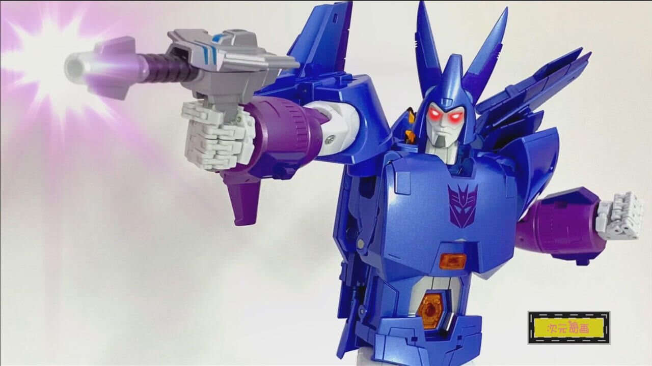 《变形金刚》模型展示短片！狂飙(FT)_高清1080P在线观看平台_腾讯视频