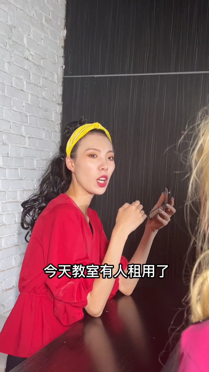 一秒变脸这绝活我看朵拉是第一名_高清1080P在线观看平台_腾讯视频