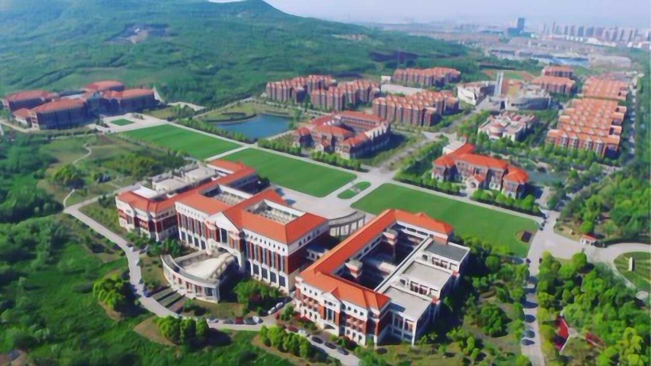 南广学院居然这样拍毕业照_高清1080P在线观看平台_腾讯视频