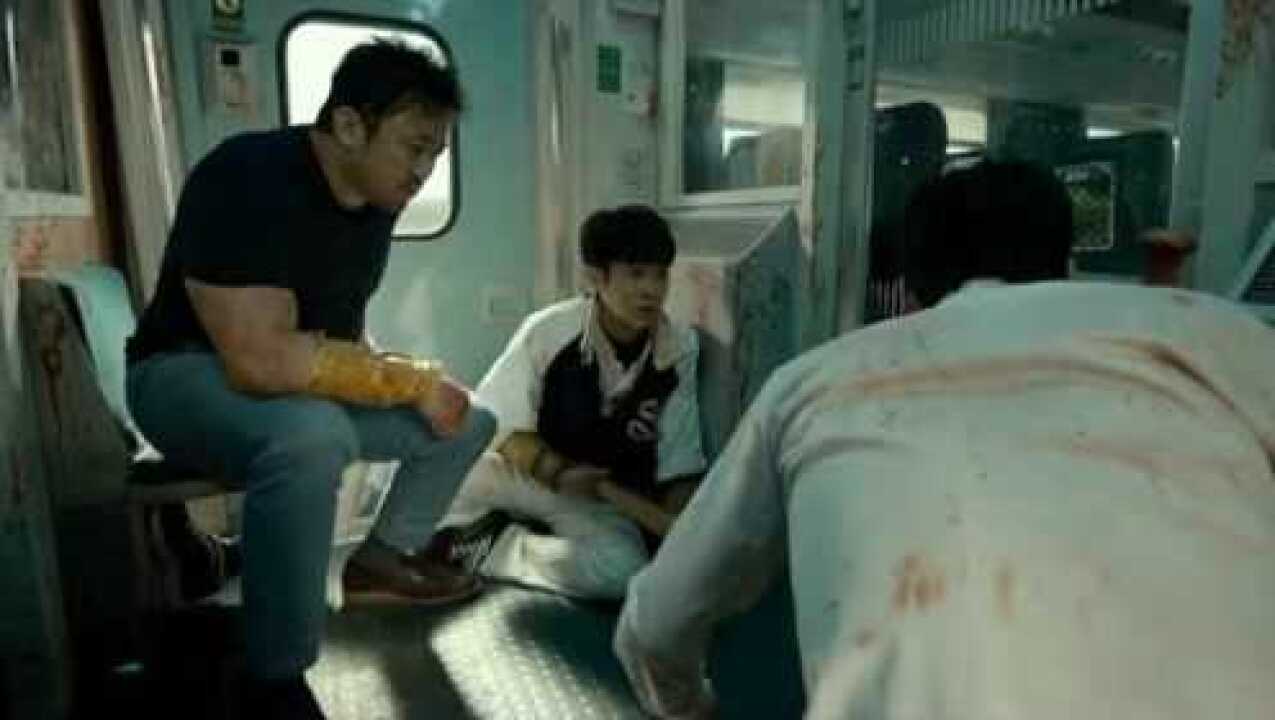 釜山行：男主运用手机铃声成功的吸引开了一群丧尸_高清1080P在线观看平台_腾讯视频