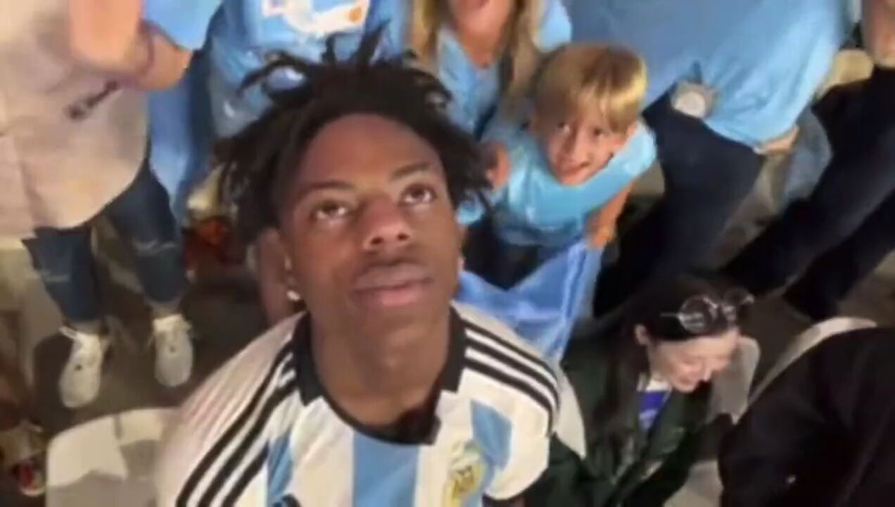 阿根廷夺冠，网红甲亢哥speed脱掉法国球衣，露出里面阿根廷球衣_腾讯视频