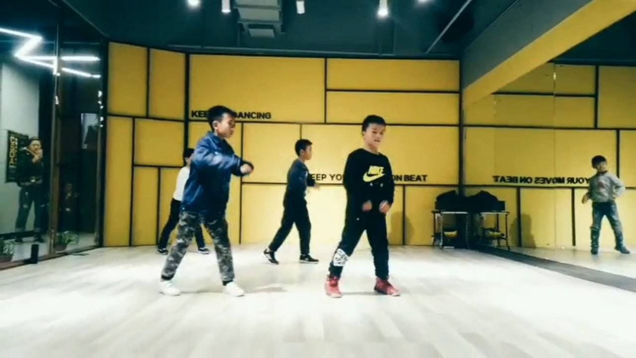 86街舞流行舞基地201811112343上传_高清1080P在线观看平台_腾讯视频